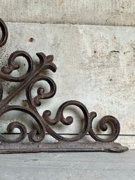 Vintage French Worn Bracket – Ivy Joan Home